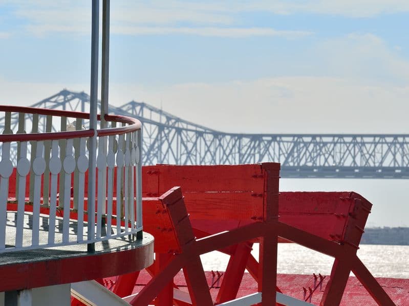 7 Tips for Opening Your Very Own Floating Restaurant