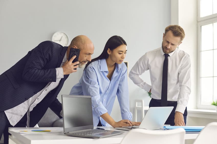 4 Signs that You Should be Outsourcing Your IT Support